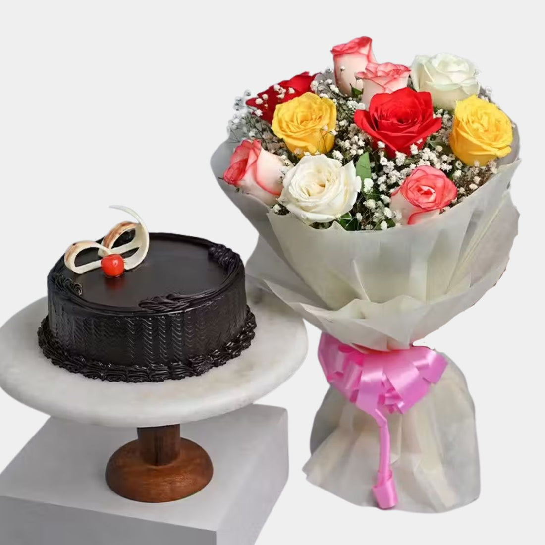 Mix Roses and Truffle Cake | FloraKuwait.com